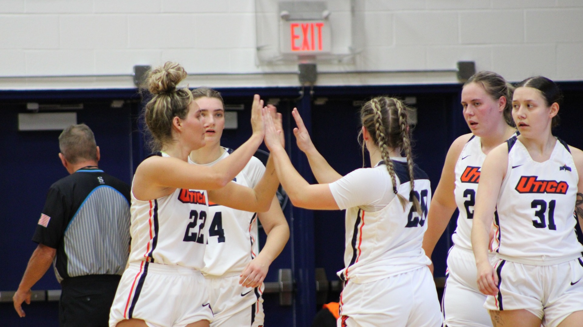 Women's Basketball Notches Empire 8 Victory Over Alfred - Utica ...