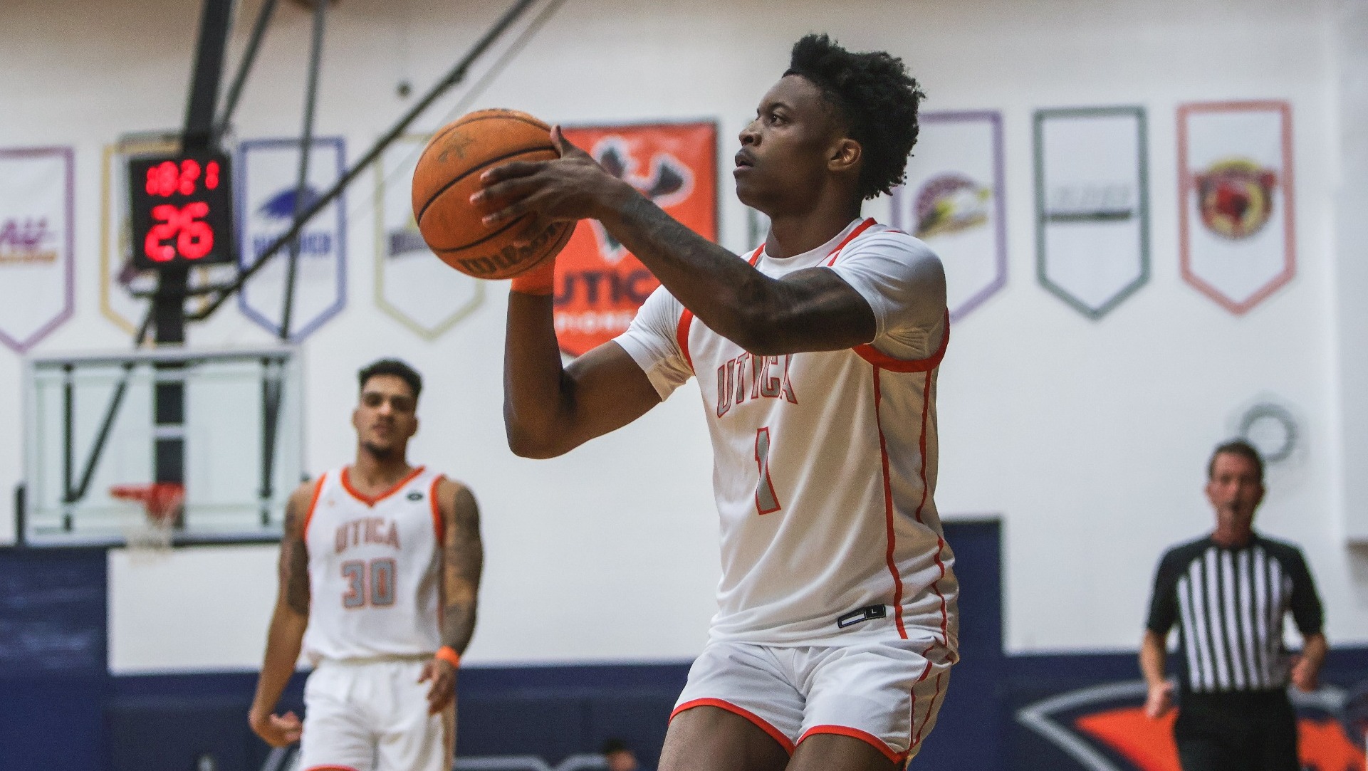 Four Net Double Figures in Men's Basketball's Win Over Ithaca - Utica ...