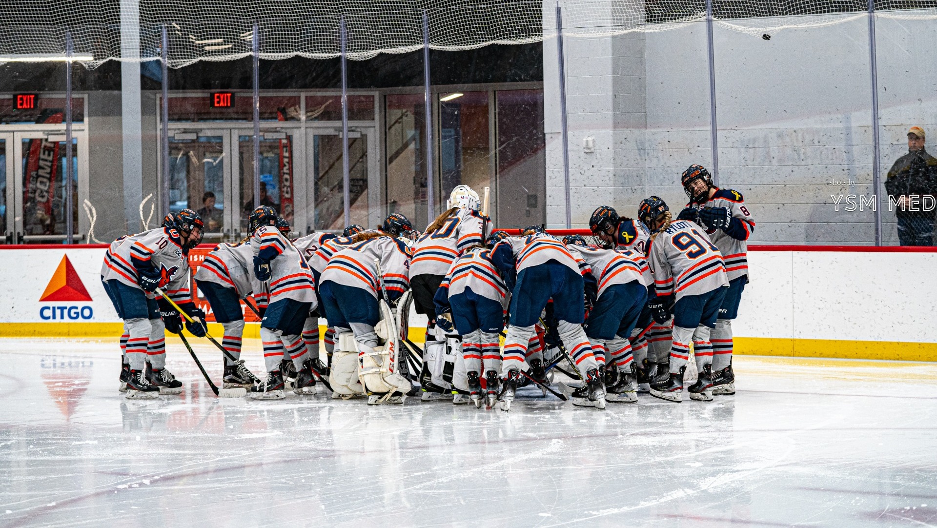 Women's Hockey Tops Manhattanville in UCHC Semifinals - Utica ...
