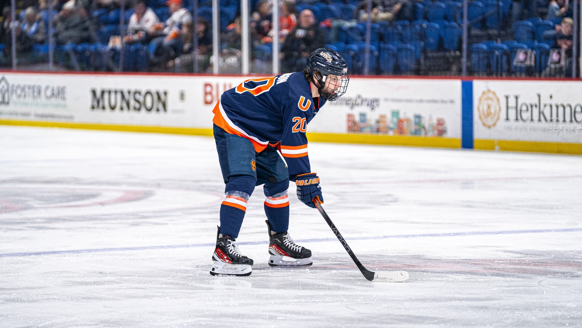 No. 2 Men's Hockey Defeats Alvernia, Clinches UCHC Regular Season Title ...