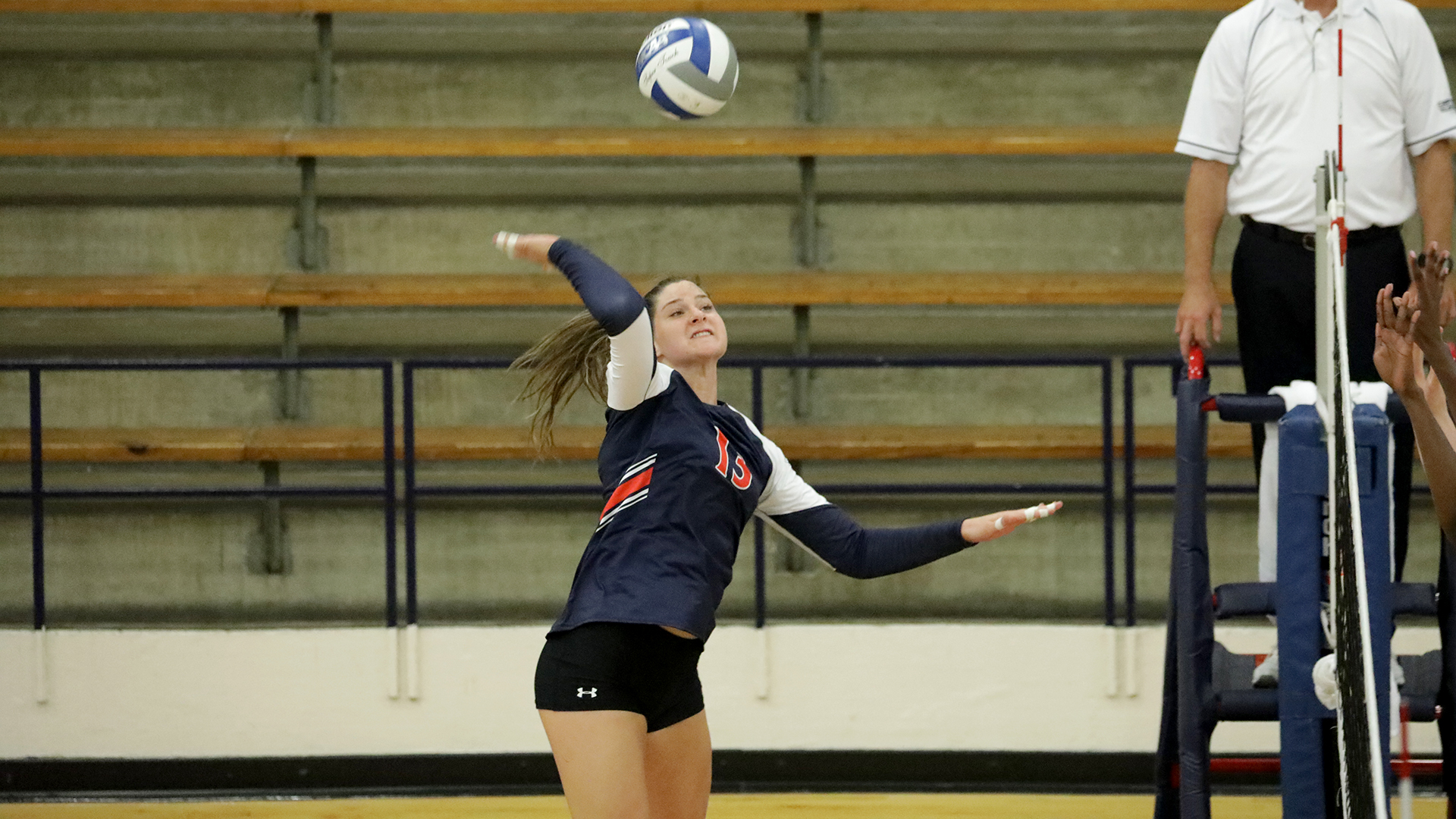 Justine Walker - Volleyball - UTM Athletics