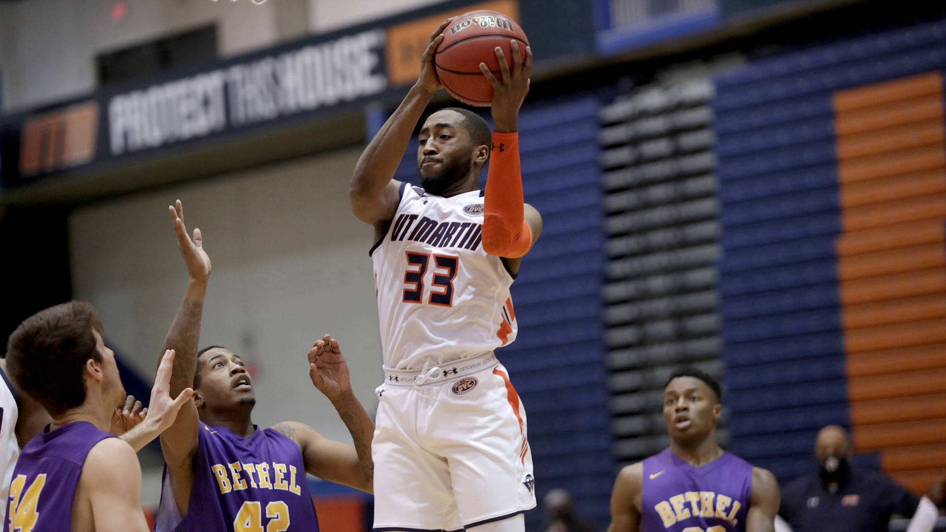 Kenton Eskridge - Men's Basketball - UTM Athletics