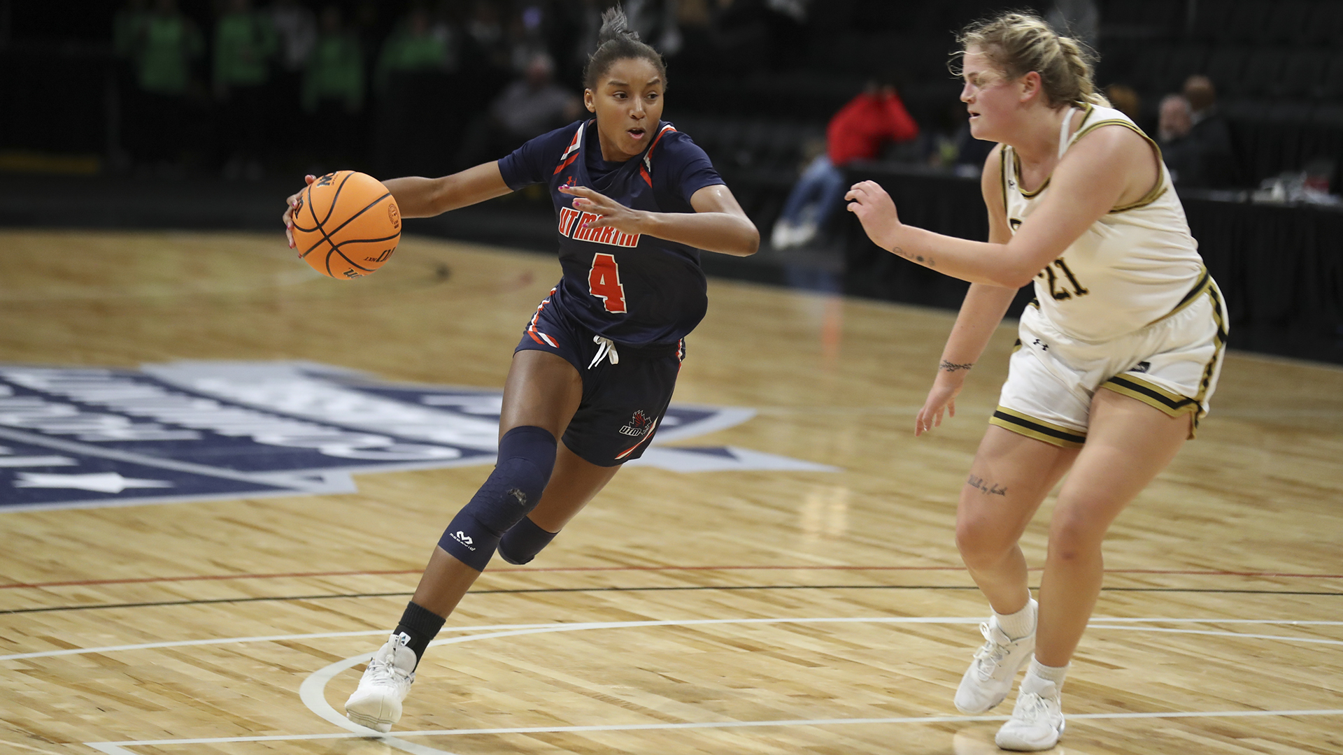 Anaya Brown - Women's Basketball - UTM Athletics