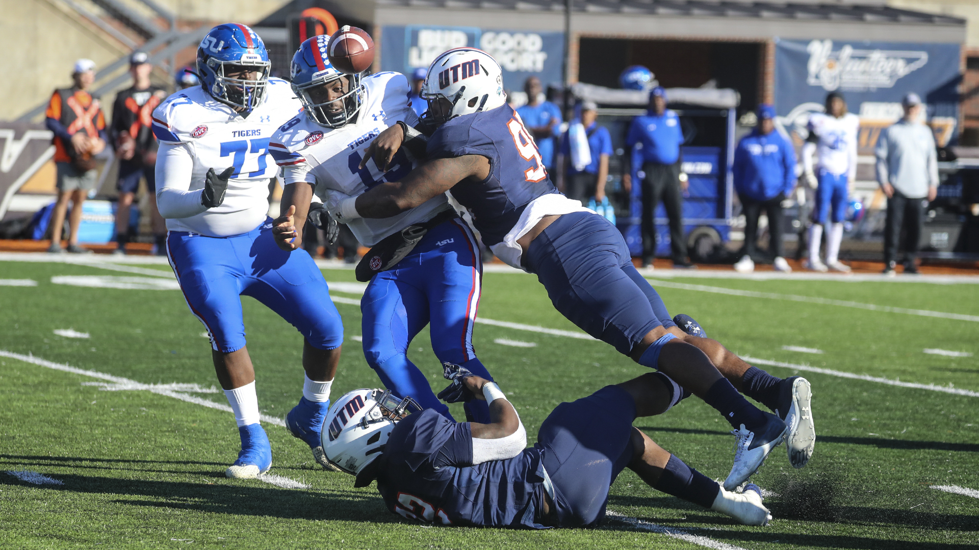 Jay Rogers - Football - UTM Athletics