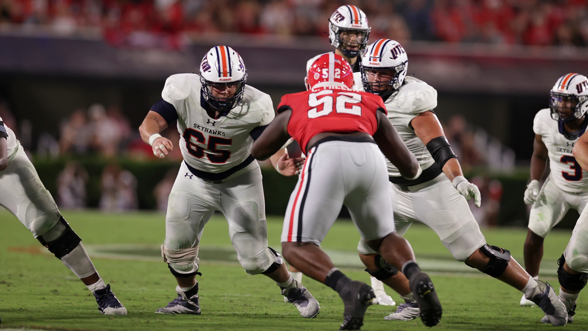 Drake Carroll - Football - UTM Athletics