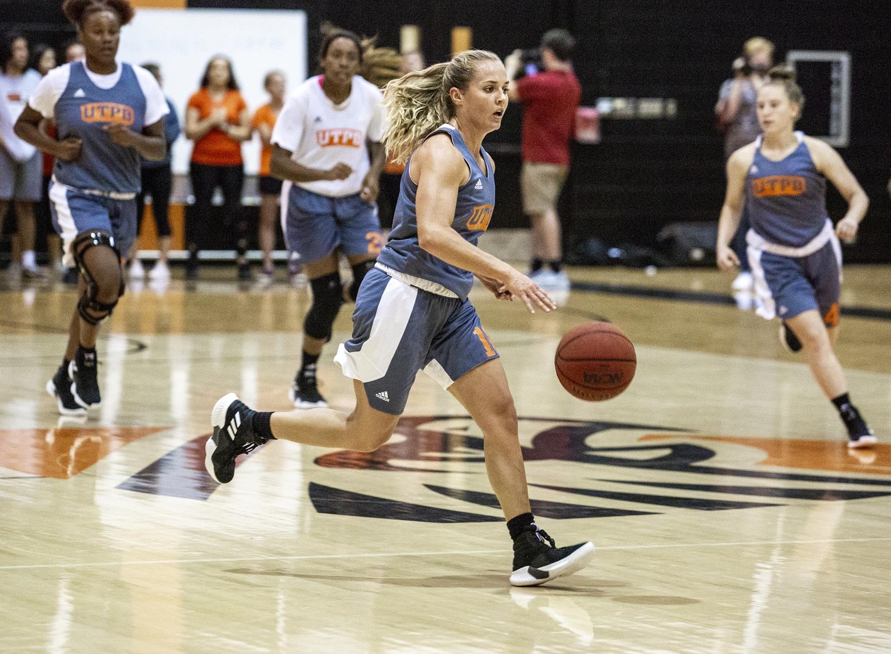 Sarah Bersang - Women's Basketball - UTPB Athletics