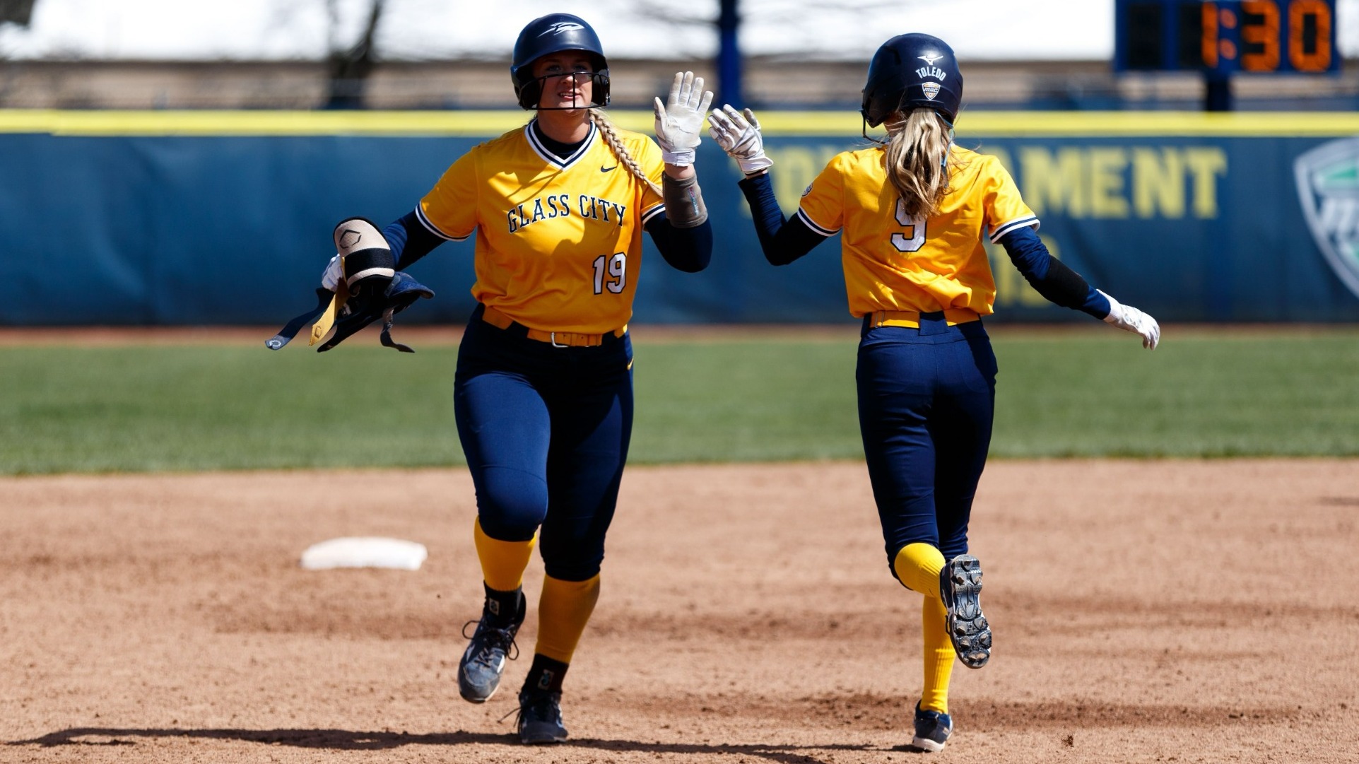 Toledo Falls 8-2 in Series Finale to Kent State - University of Toledo ...