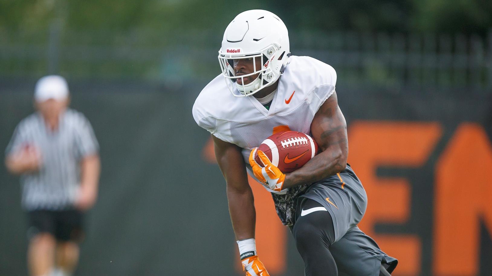 John Kelly - Football - University of Tennessee Athletics