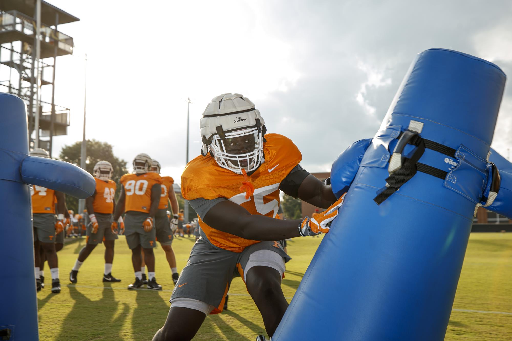 Gatkek Kueth - Football - University of Tennessee Athletics