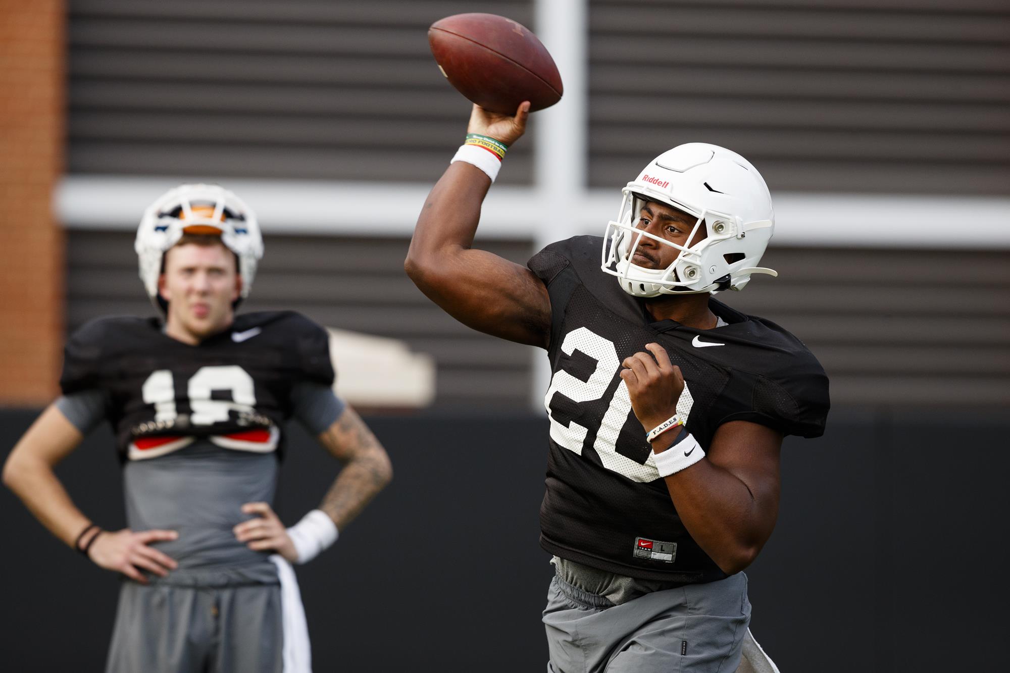 Kasim Hill - Football - University of Tennessee Athletics