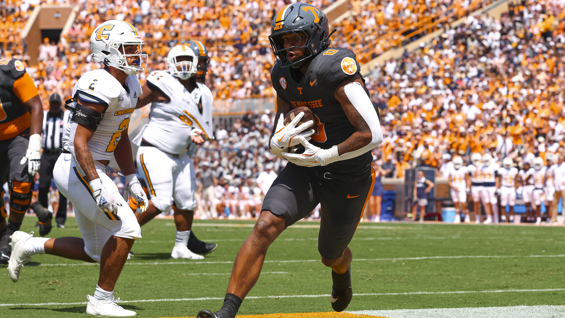 Ethan Davis - Football - University of Tennessee Athletics