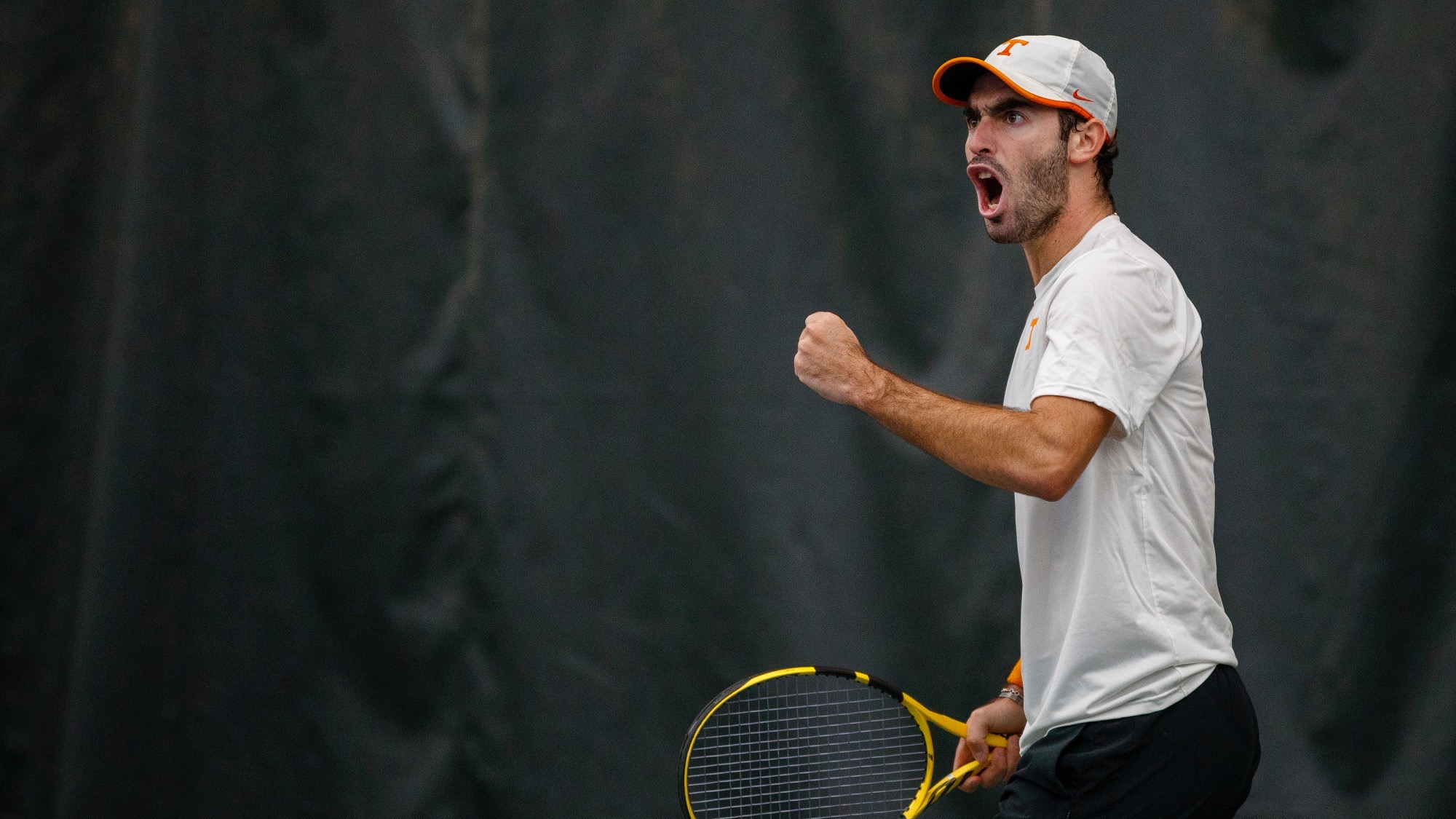 Angel Diaz - Men's Tennis - University of Tennessee Athletics