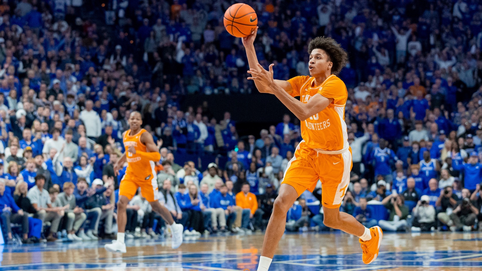 Cameron Carr - Men's Basketball - University of Tennessee Athletics