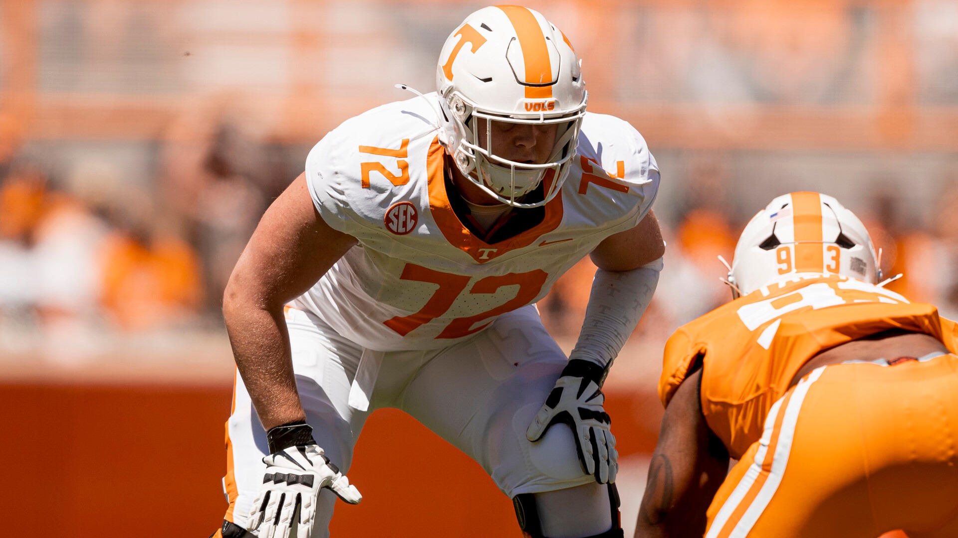 Jesse Perry - Football - University of Tennessee Athletics