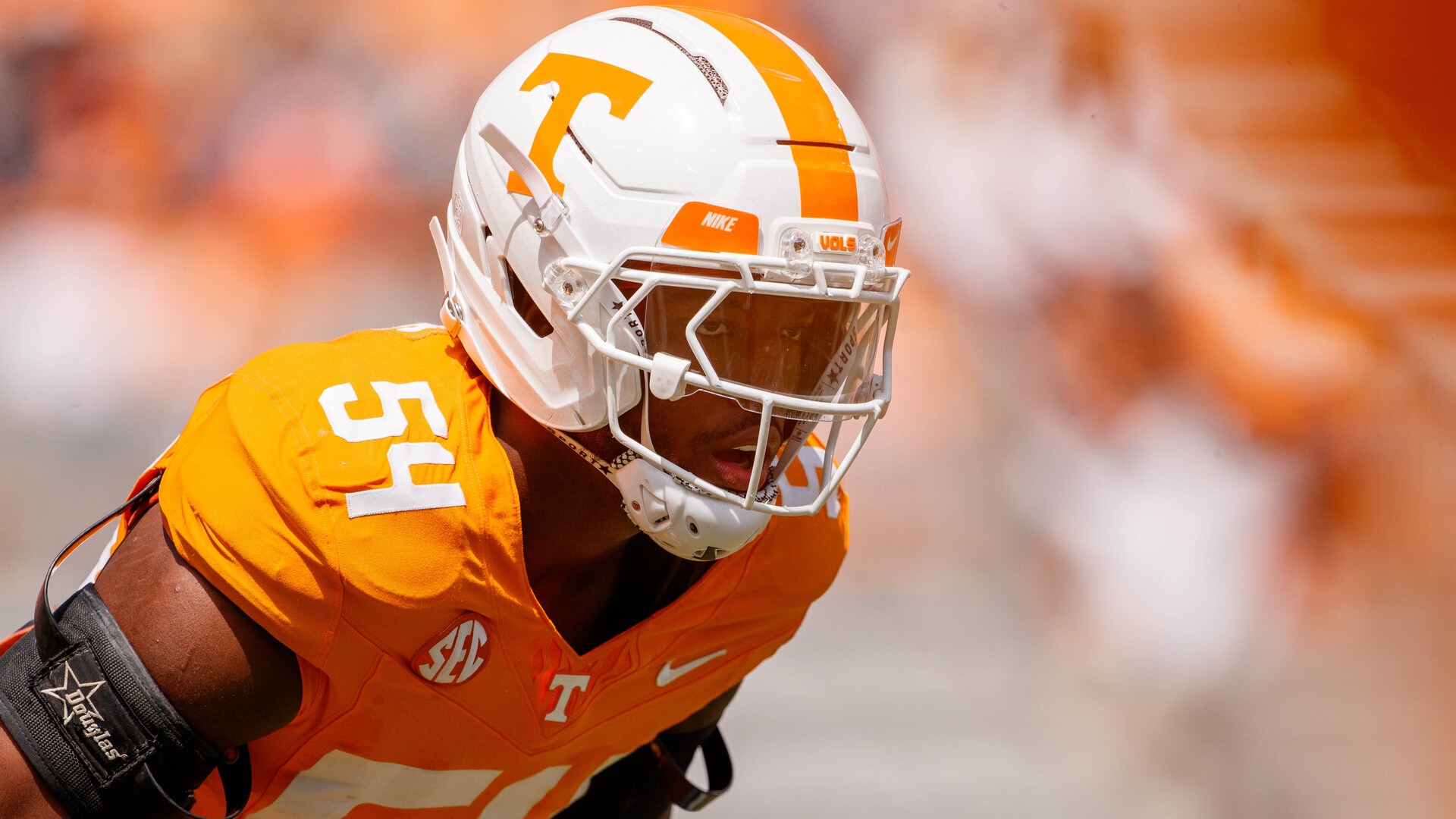 Jordan Burns - Football - University of Tennessee Athletics