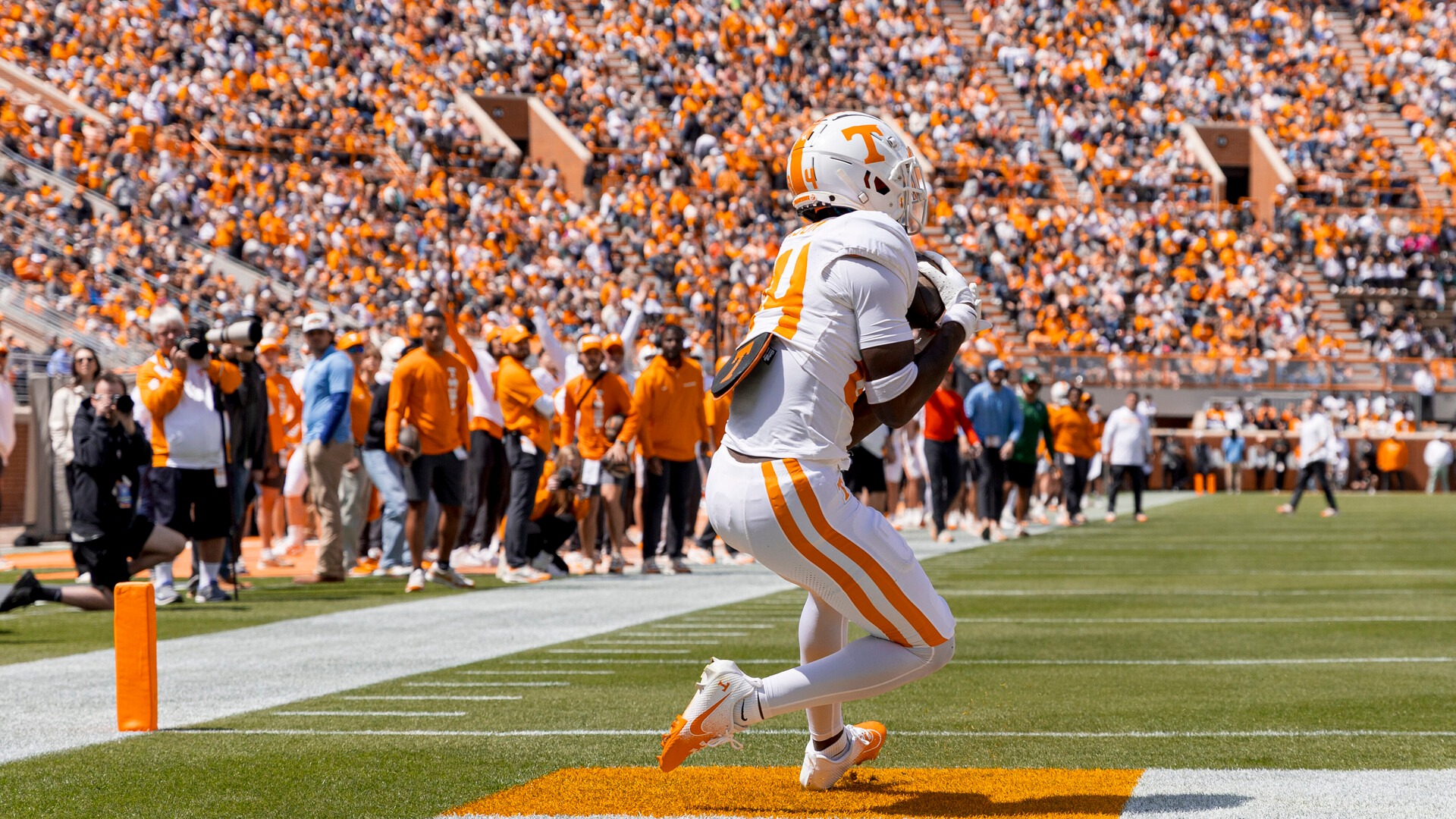 Radarious Jackson - Football - University of Tennessee Athletics