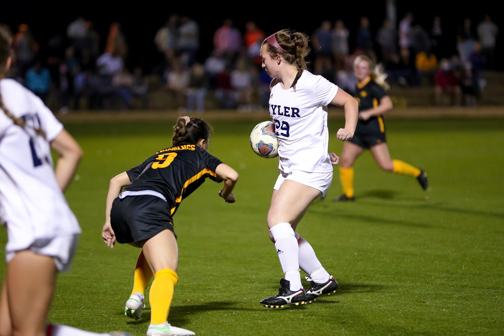 Maddie Higgins - Women's Soccer - University of Texas at Tyler Athletics