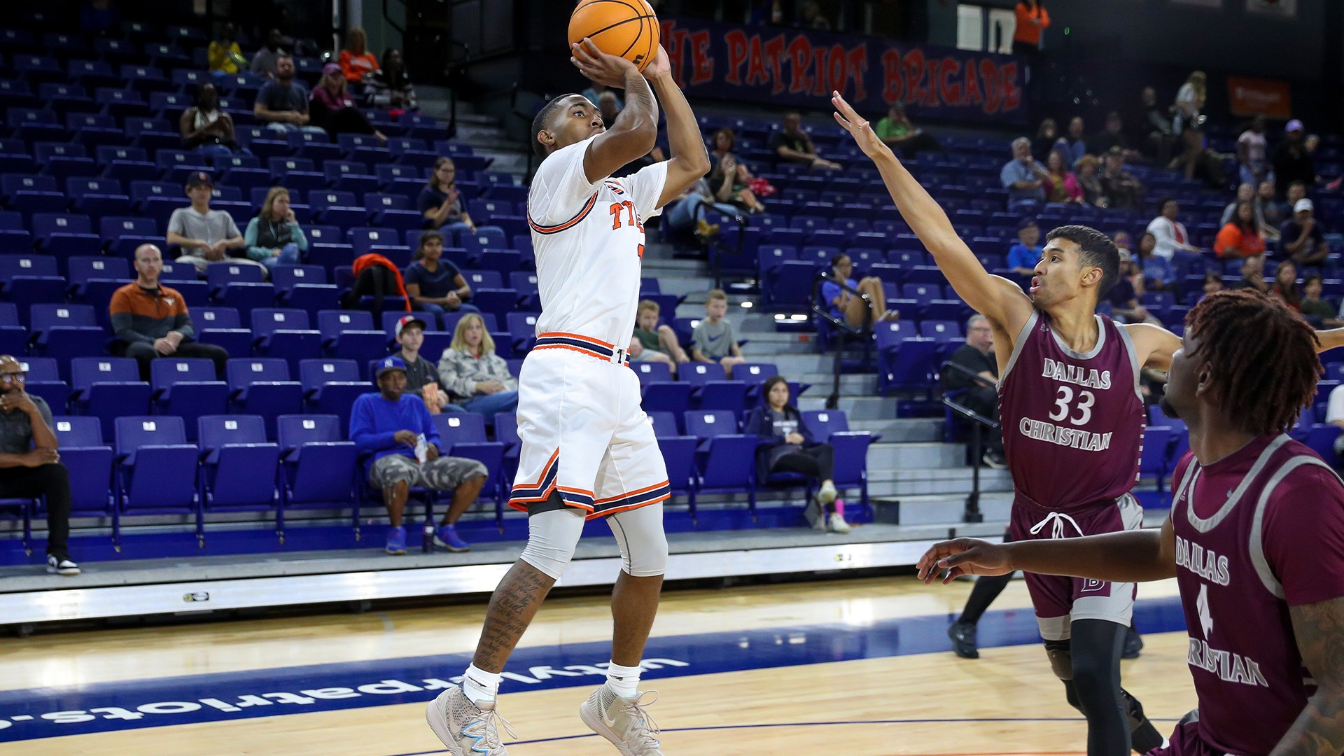 #22 UT Tyler Improves to 6-0 With Dominate 96-48 Win Over Dallas ...