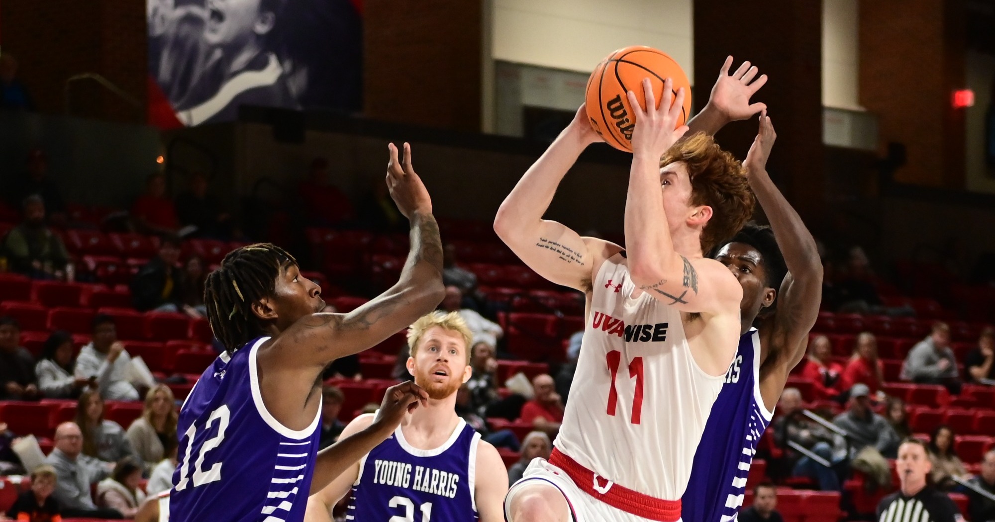 LATE RUN HOISTS YOUNG HARRIS OVER CAVALIERS - The University of ...