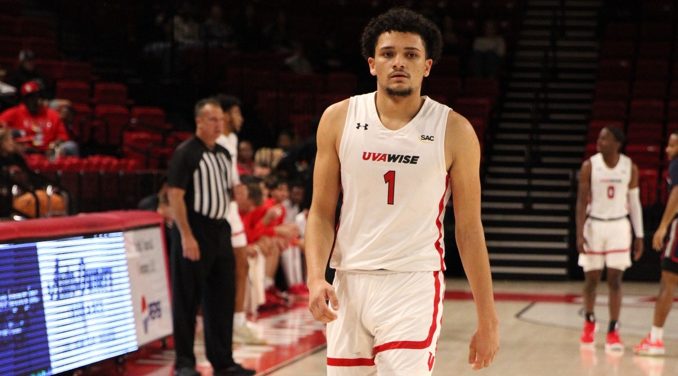 Carmelo Pacheco - 2023-24 - Men's Basketball - The University of ...