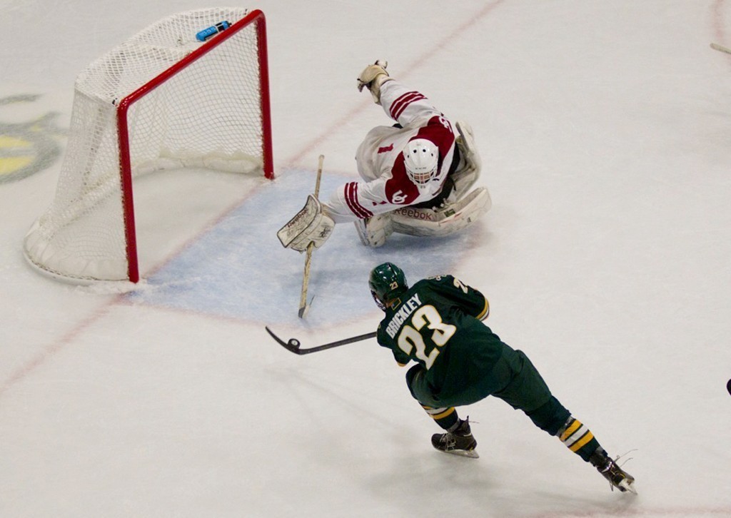 Connor Brickley - Men's Ice Hockey - University of Vermont Athletics