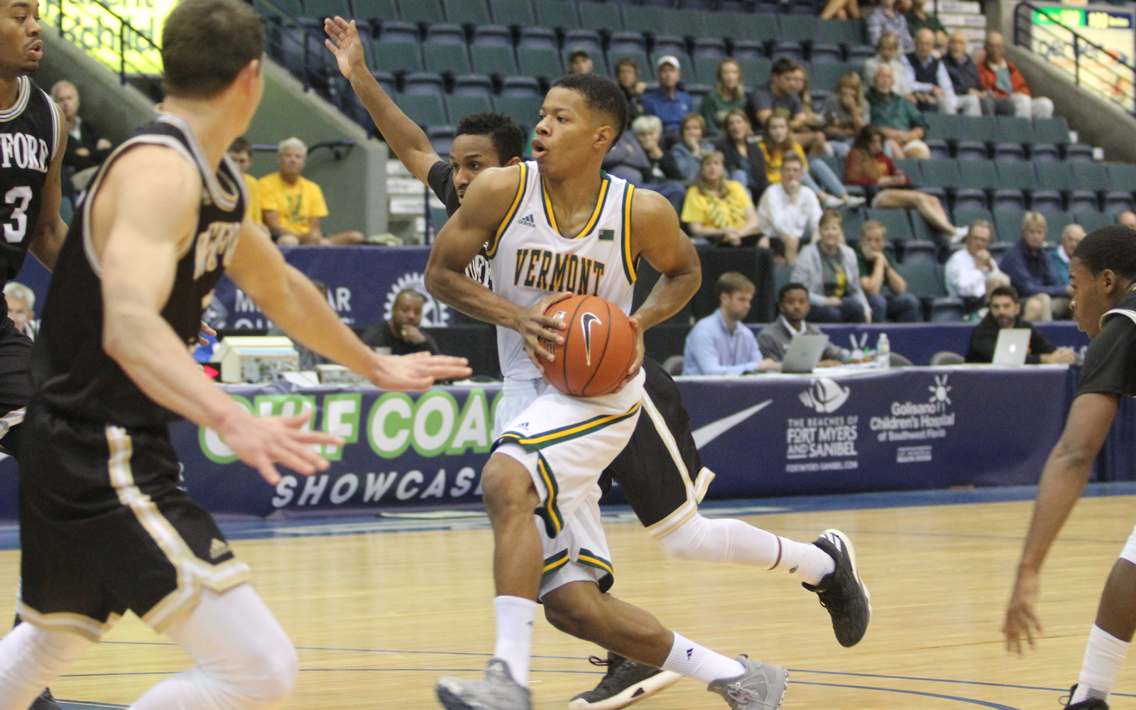Trae Bell-Haynes - Men's Basketball - University of Vermont Athletics
