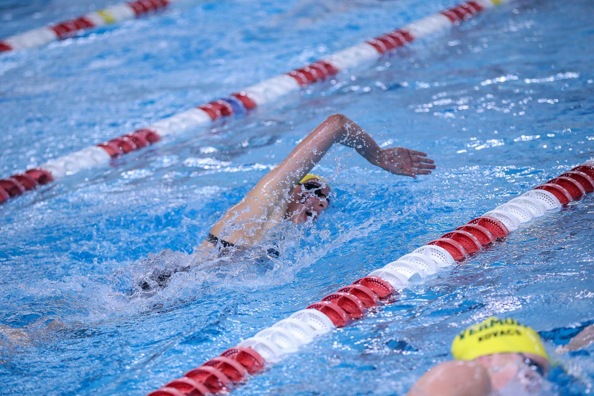 Beth Hartog - Women's Swimming and Diving - University of Vermont Athletics