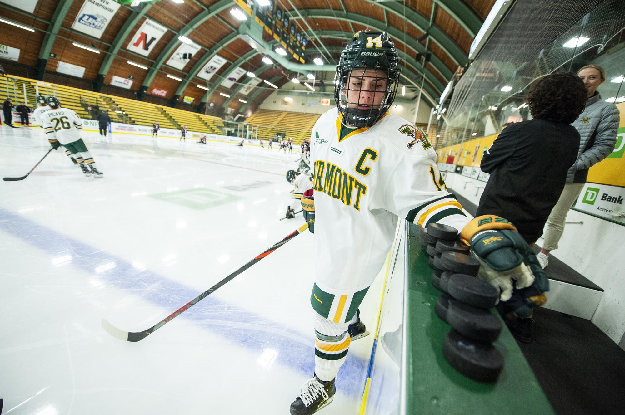 Ali O'Leary - Women's Ice Hockey - University of Vermont Athletics