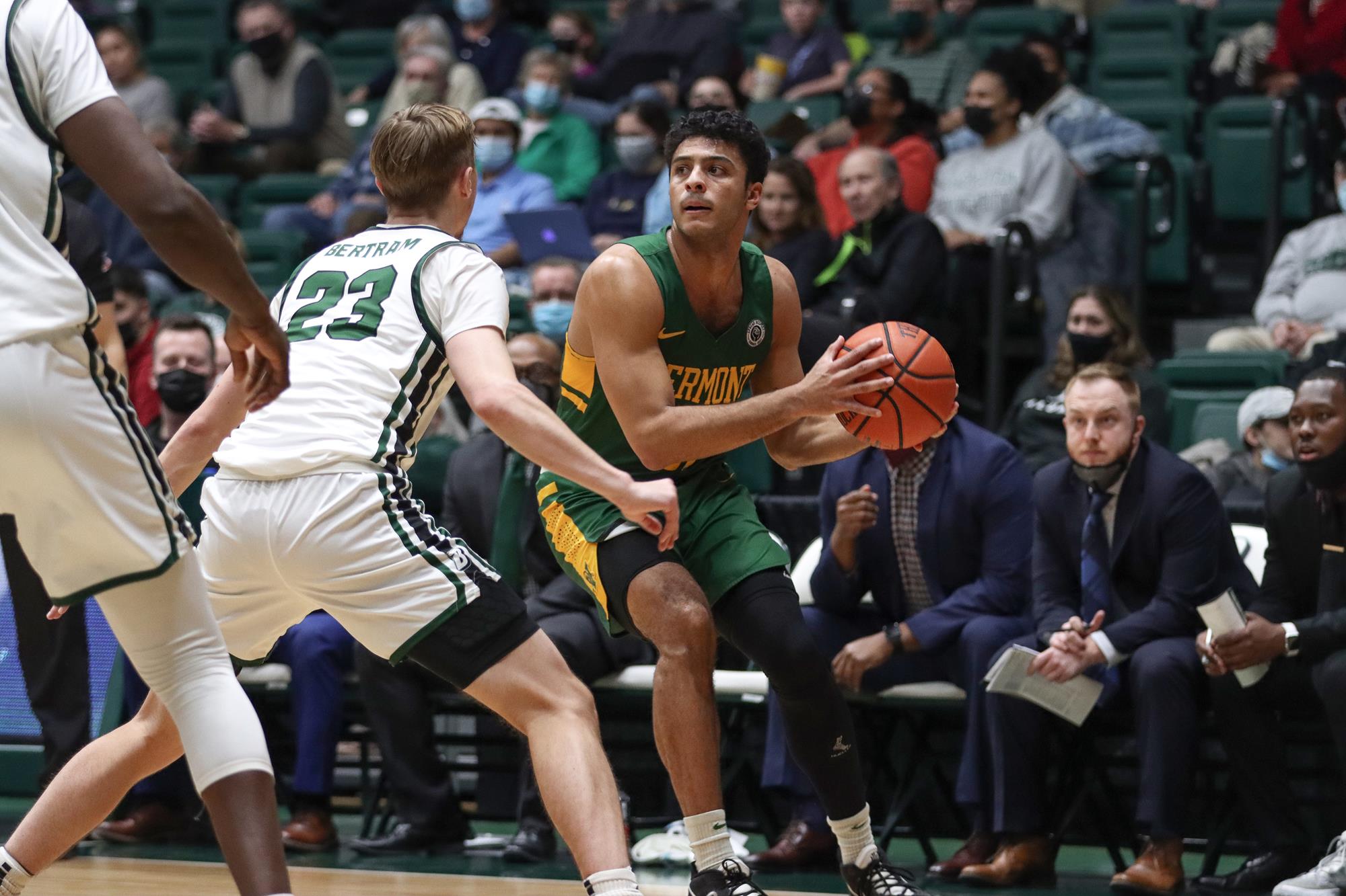 Justin Mazzulla - Men's Basketball - University of Vermont Athletics