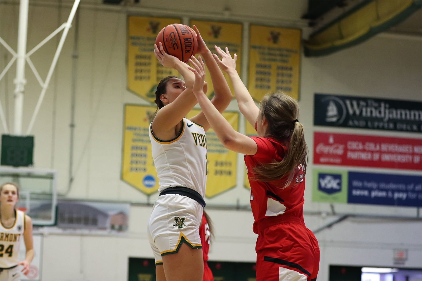 Ary Dizon - Women's Basketball - University of Vermont Athletics