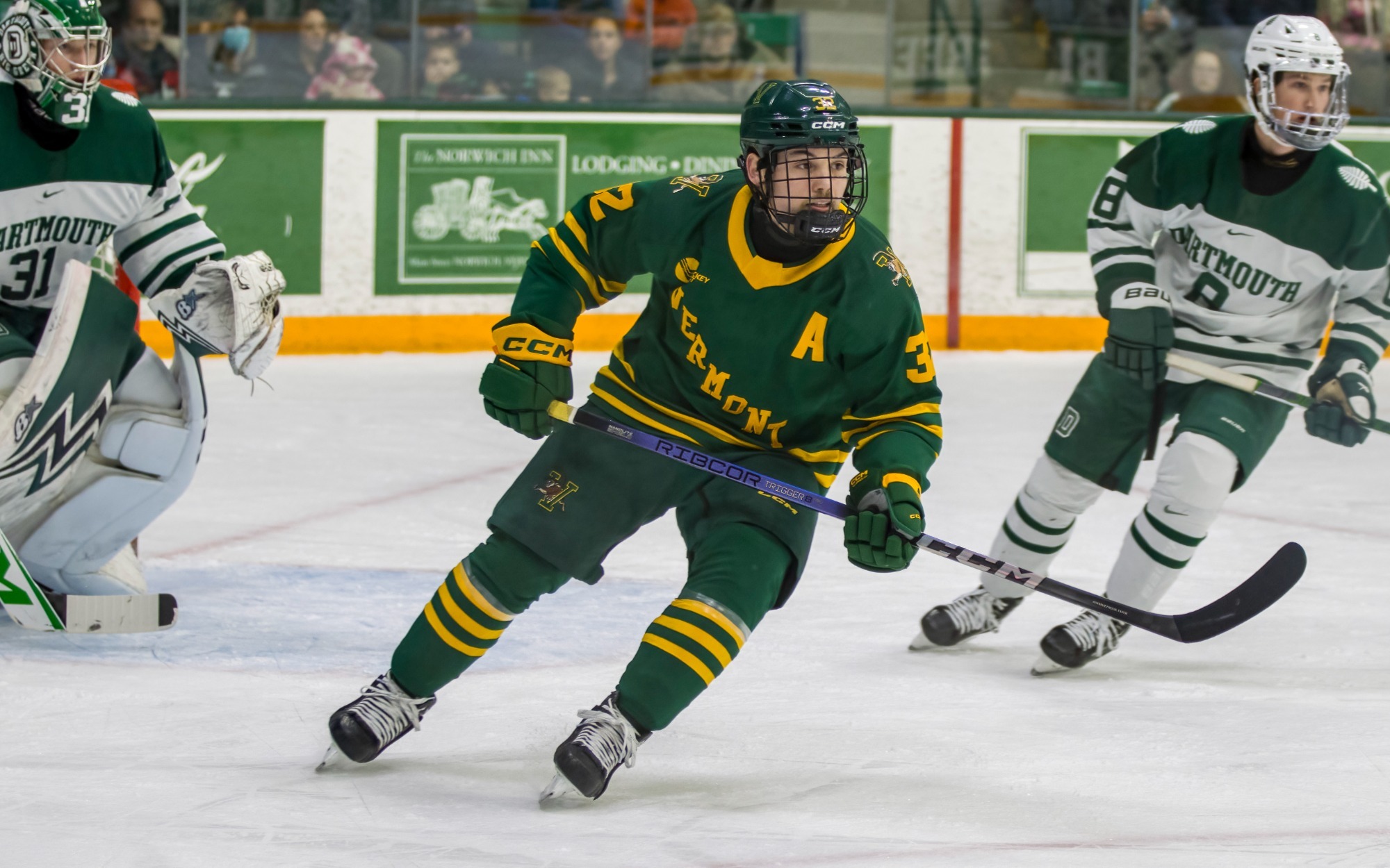 Zach Dubinsky - Men's Ice Hockey - University of Vermont Athletics