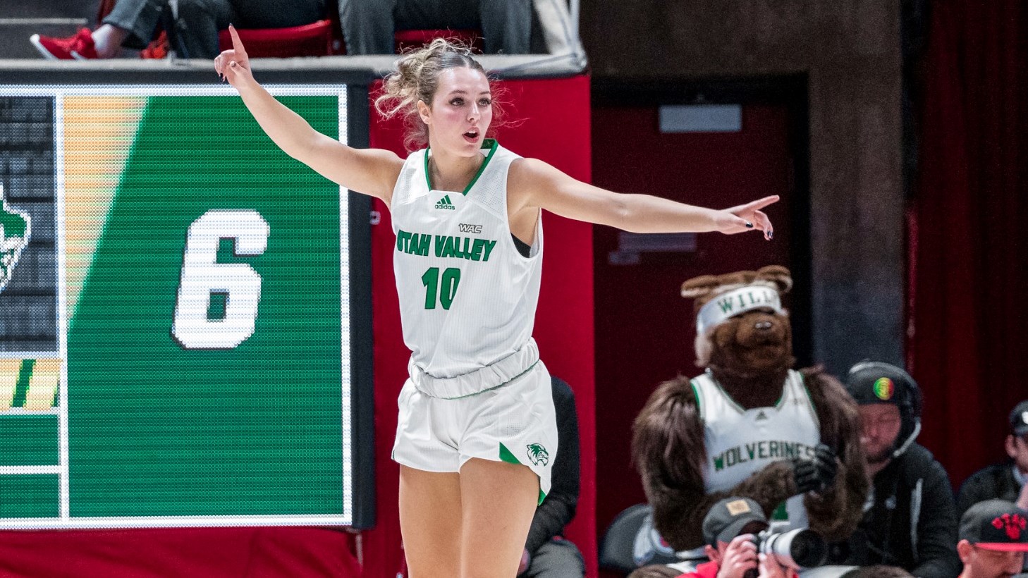 Cold shooting afternoon dooms Wolverines at WSU - Utah Valley ...