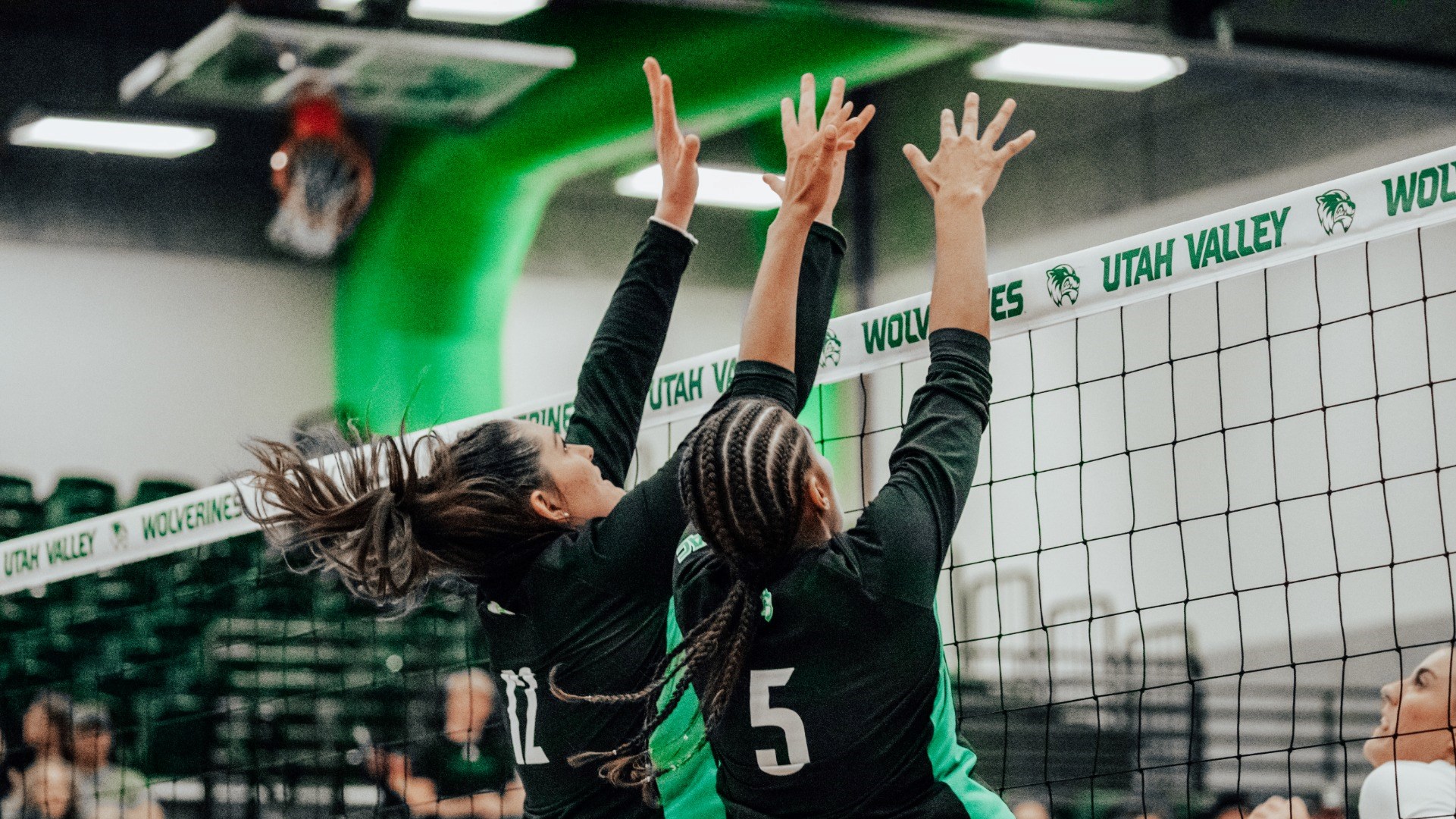 Makayla Broadbent - 2022 - Women's Volleyball - Utah Valley University ...
