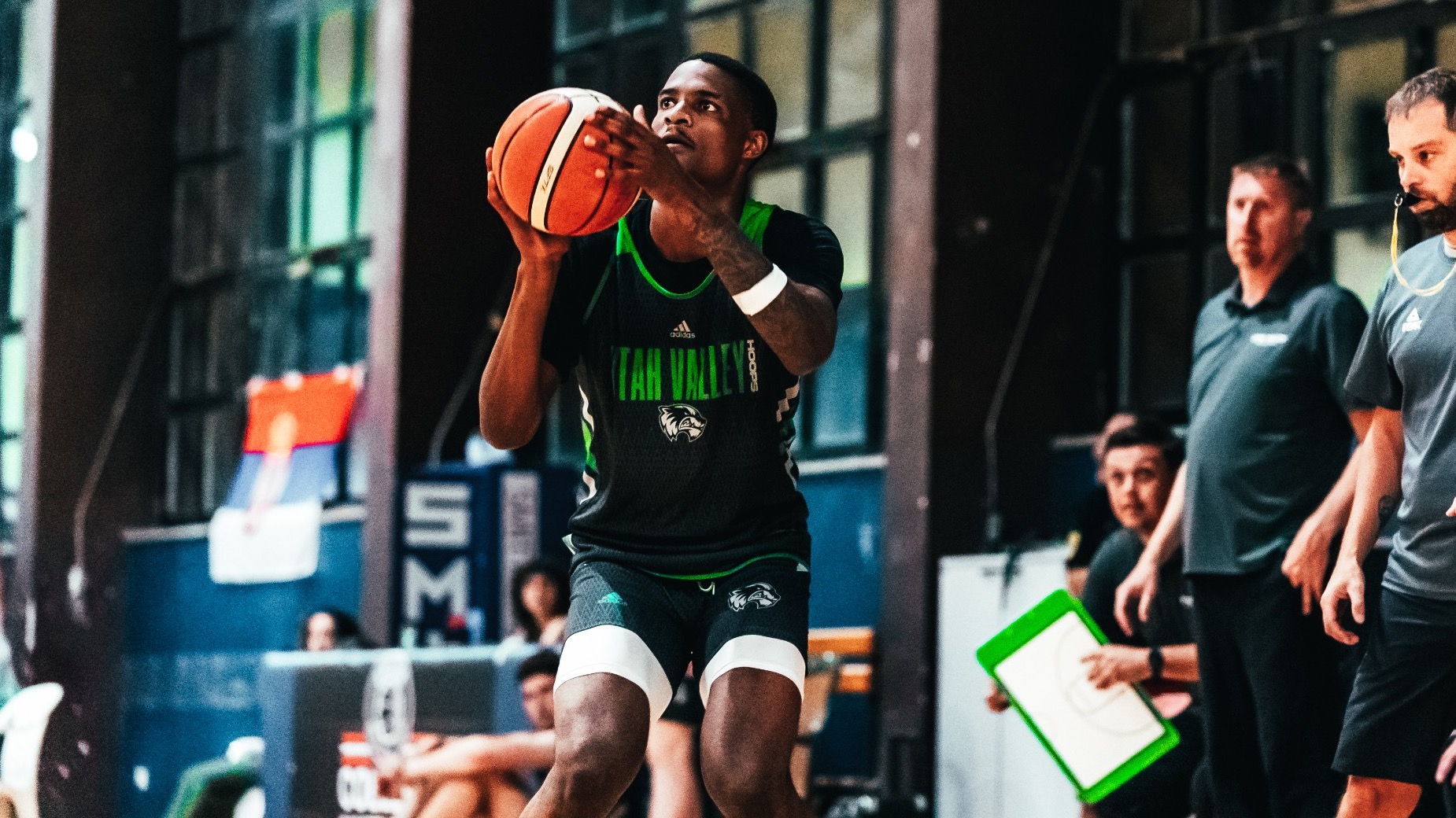 Caleb Stone-Carrawell - 2023-24 - Men's Basketball - Utah Valley ...