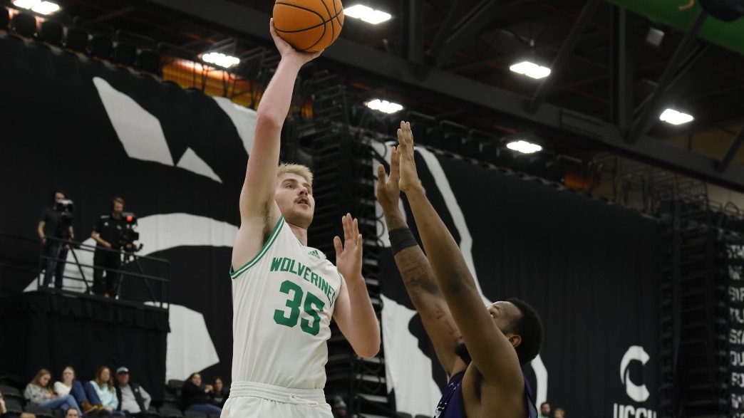 Utah Valley snaps four-game skid with 74-45 win over Abilene Christian ...