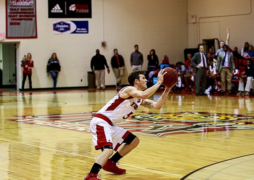 Cannon Edwards - Men's Basketball - University of West Alabama Athletics