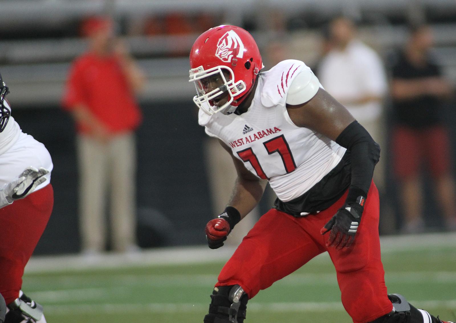 Xavier Hemingway - Football - University of West Alabama Athletics
