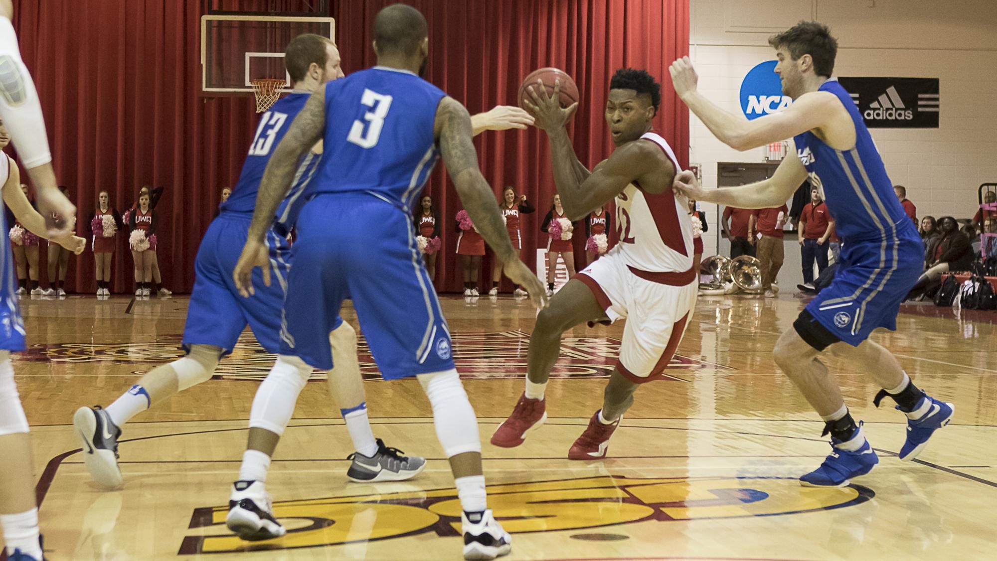 UWA Men's Hoops Takes No. 22 UAH to the Wire in 76-72 Loss - University ...