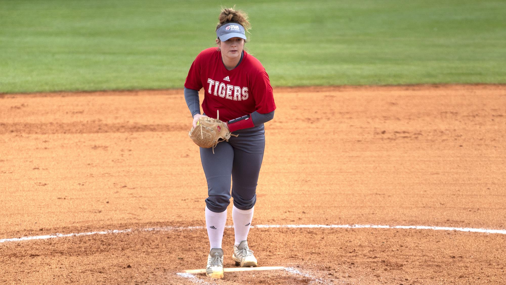 Kat Burks - Softball - University of West Alabama Athletics