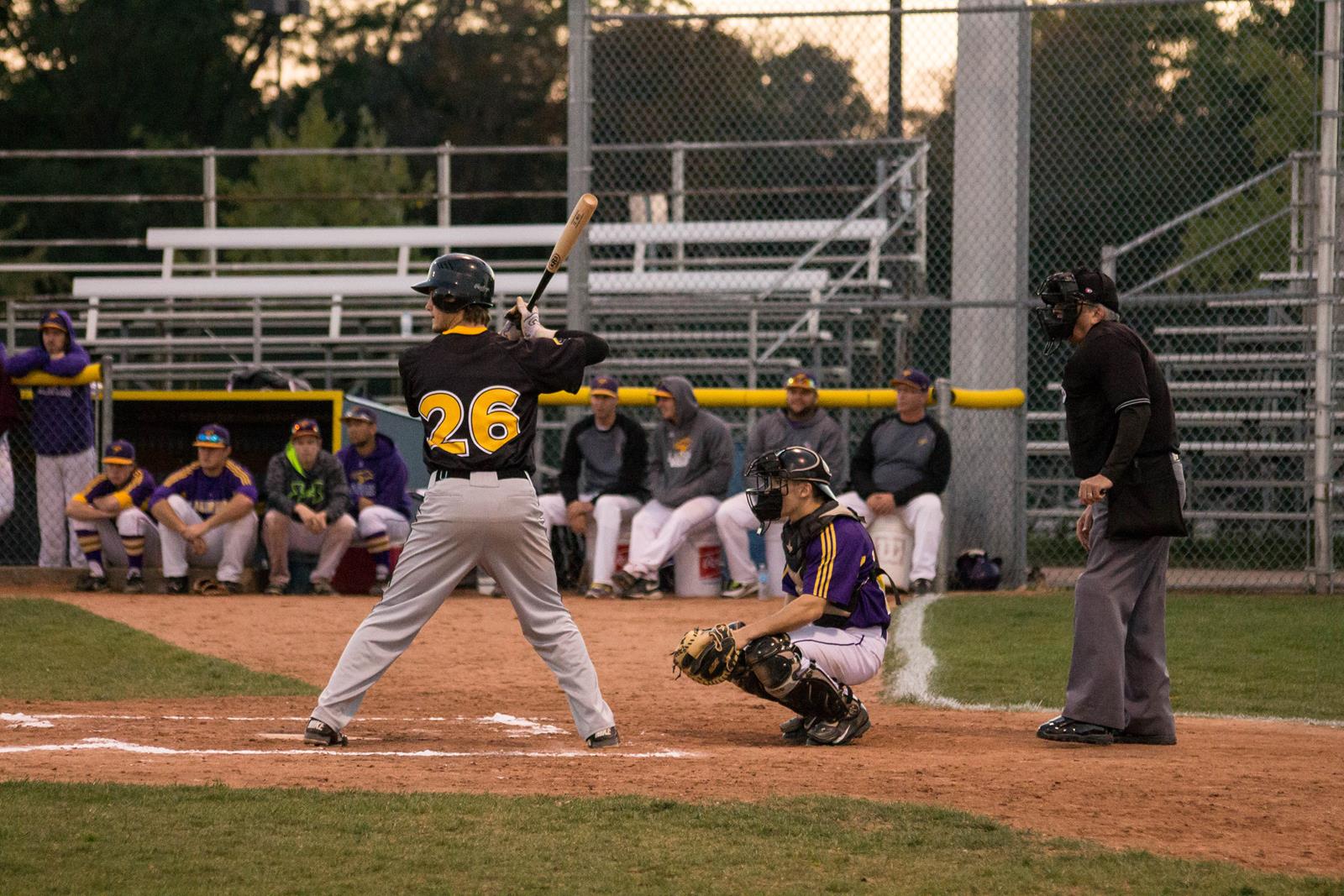 Warriors split opening games with Laurier and Brock - University of ...