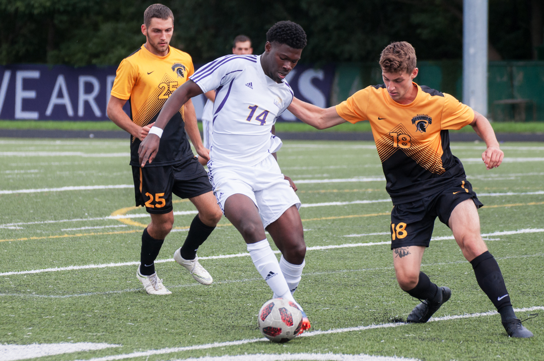 Warriors improve to 4-1-0 with Battle of Waterloo win - University of ...