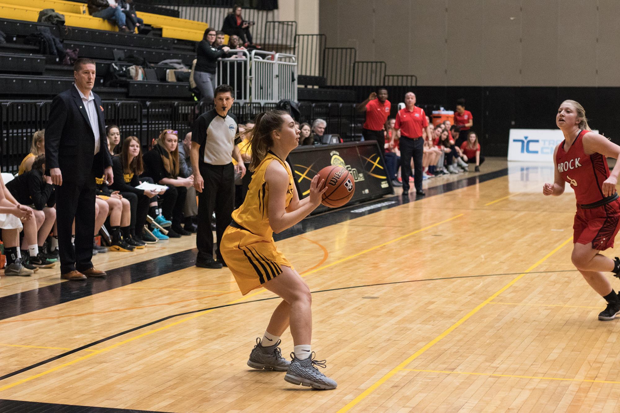Beth Howlett - Women's Basketball - University of Waterloo Athletics