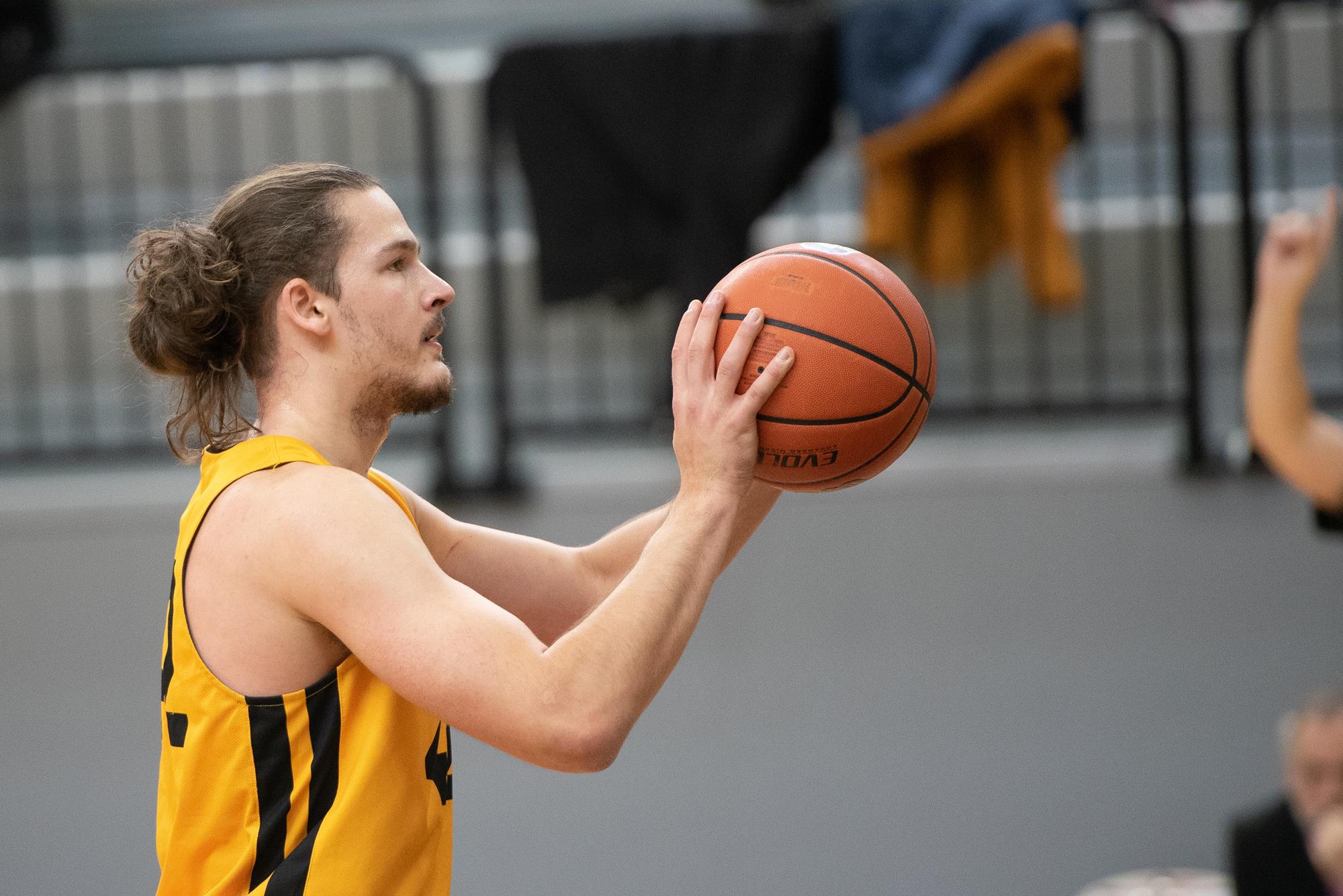 Nedim Hodzic - Men's Basketball - University of Waterloo Athletics