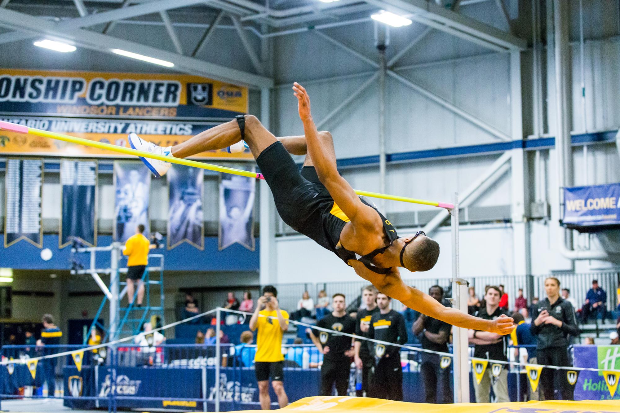 Davidson clinches U SPORTS berth in high jump - University of Waterloo ...