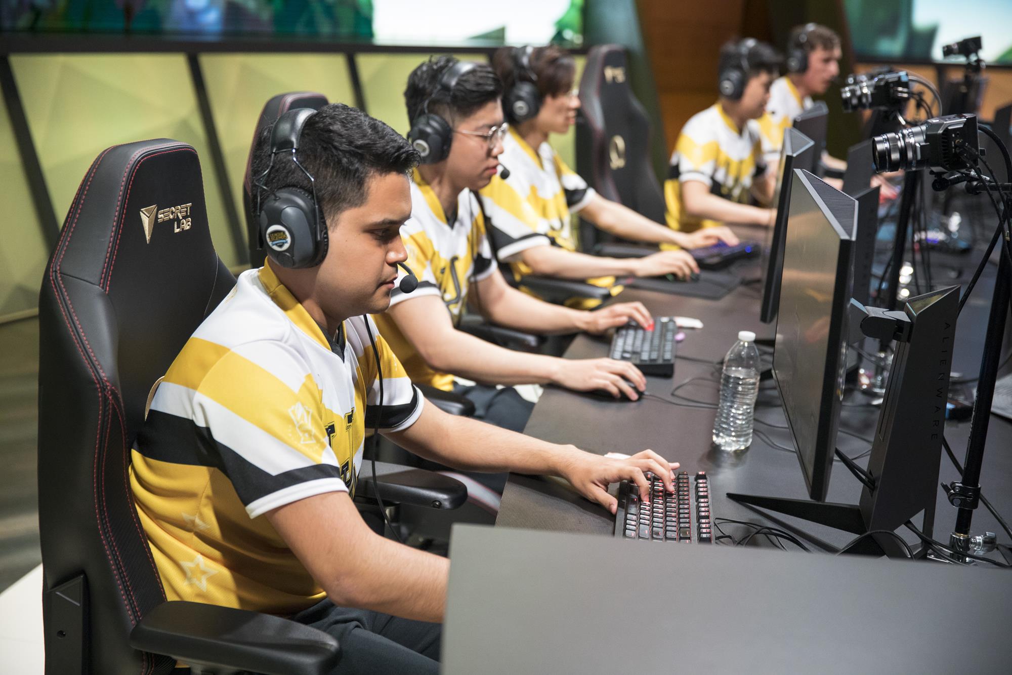 Warriors dominate OPSL and CSL regular seasons - University of Waterloo ...