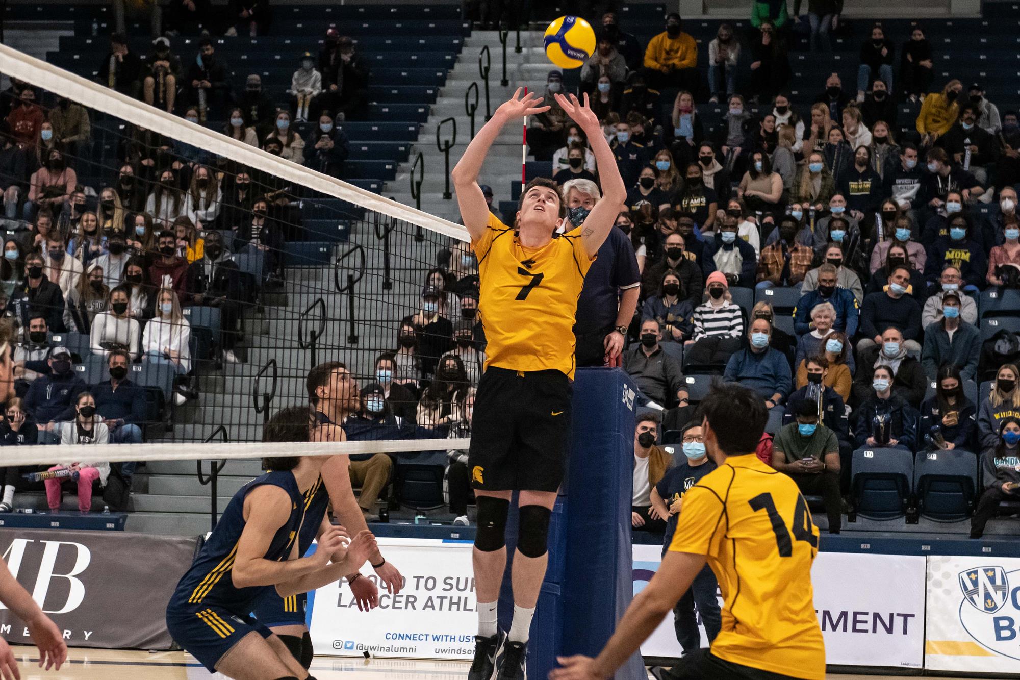 Warriors drop 5/4 playoff match to Lancers - University of Waterloo ...