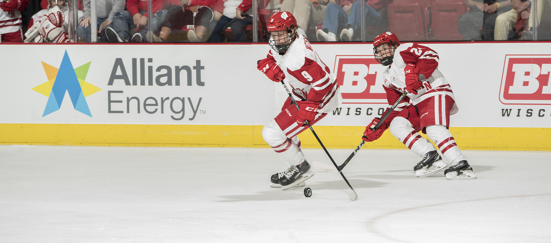 Linus Weissbach | Men's Hockey | Wisconsin Badgers