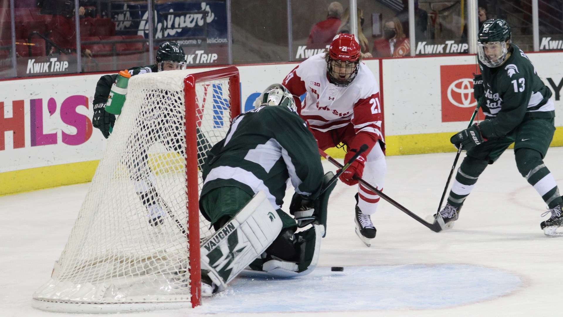 Carson Bantle | Men's Hockey | Wisconsin Badgers