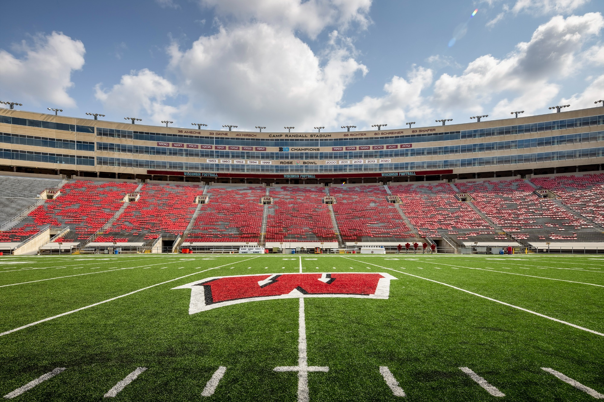 Camp Randall Stadium to begin alcohol sales in 2024 season | Wisconsin ...