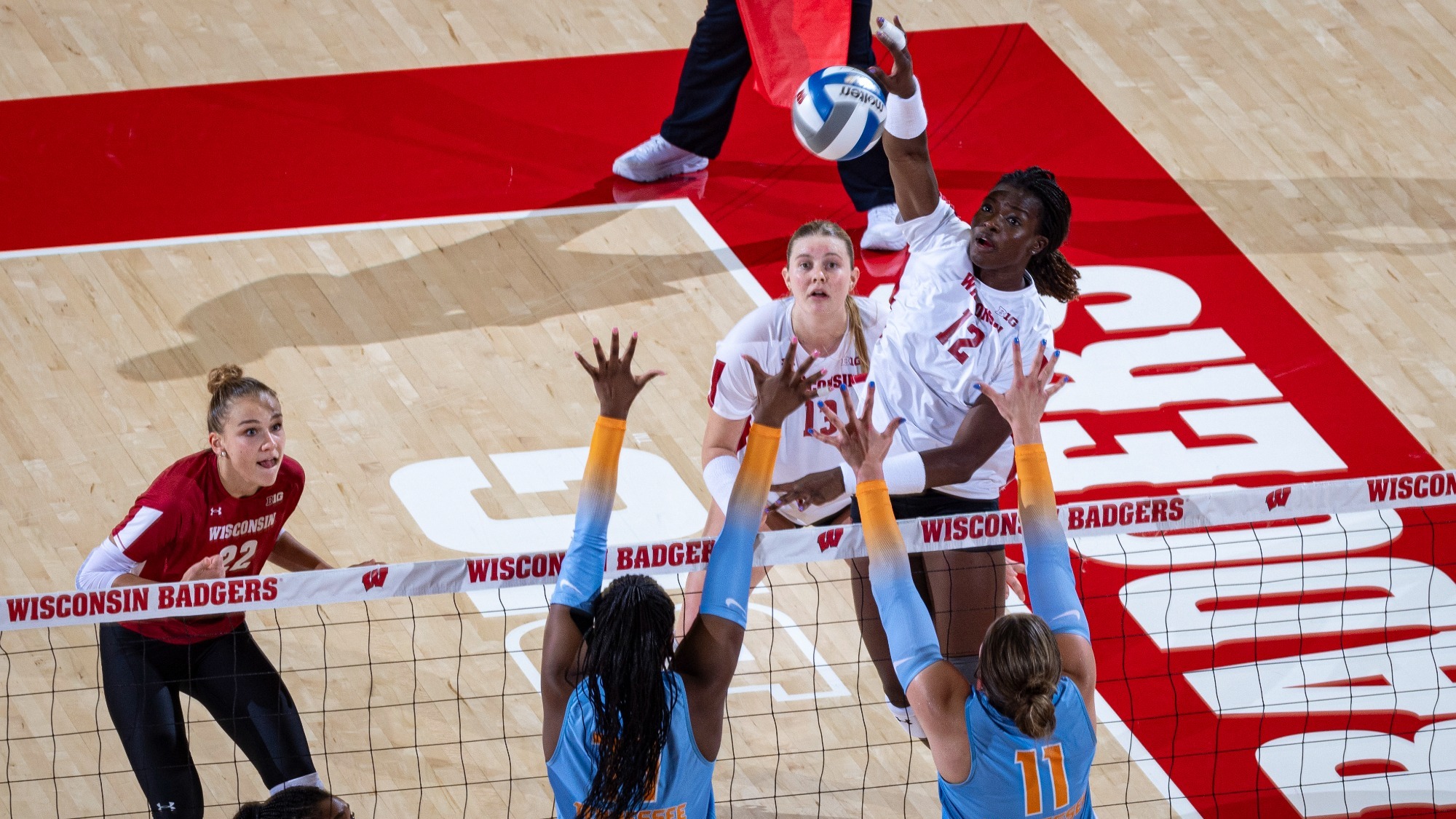 Temi Thomas-Ailara | Volleyball | Wisconsin Badgers